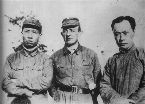 「少奇手跡—題詞」第四期：為大眾文藝的創作而努力 壹讀