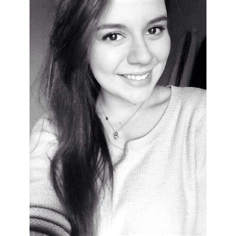 Thumbspro Fauvists How Many Holes Do Girls Have Down There I Used