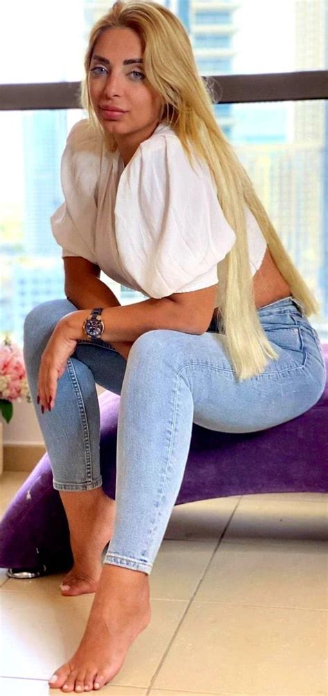 Mai Helmy Rarabceleb