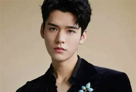 于适胡连馨的裸聊视频瓜？杨幂摆烂？陈牧驰报复于适？龚俊走投无路？ 知乎