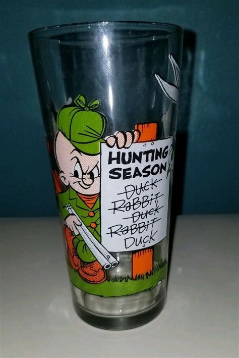 1976 Daffy Duck Bugs Bunny Elmer Fudd Hunting Season Warner Pepsi Glass