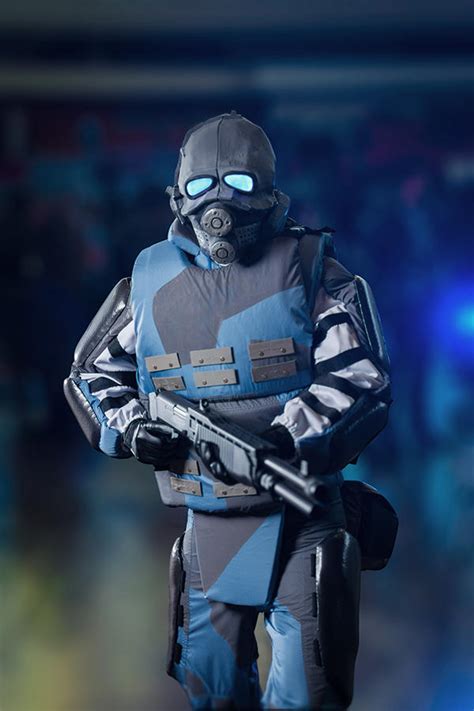 Half Life 2 Combine Soldier Cosplay By Andvaol On Deviantart