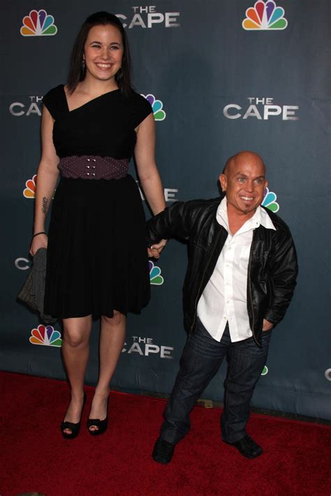 Los Angeles Jan 4 Martin Klebba Fiance Arrives At The Cape Premiere