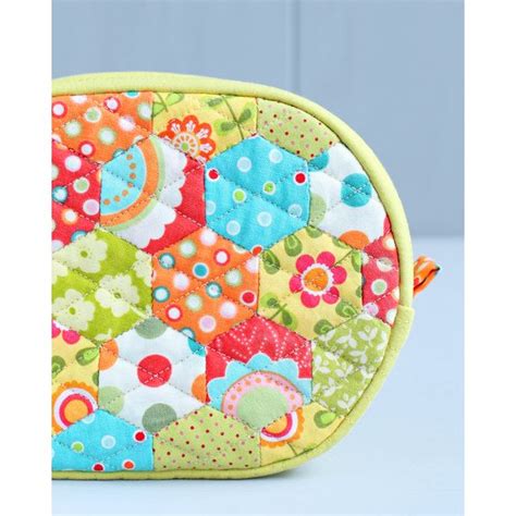Pdf Oval Quilted Pouch Sewing Pattern Inspire Uplift