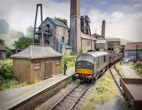 Small Model Railway Layouts Uk At Isla Lascelles Blog
