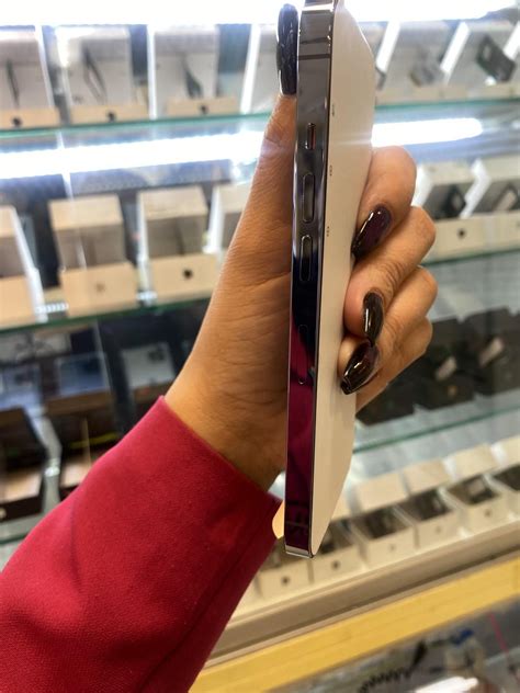 اپل ۱۳ پرو با حافظه ۲۵۶ در تهران ۸ خرداد ۱۴۰۴