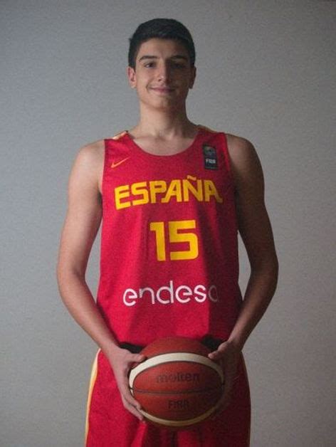 Cáceres Apuesta Por El Joven Daniel García Casarrubios Como Pivot Vinculado