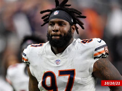 Nfls Mario Edwards Turns His Head Into A 25 Carat Diamond Pendant