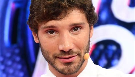 Che Dio Ci Aiuti 6 Stefano De Martino Nel Cast Elena Sofia Ricci Commenta