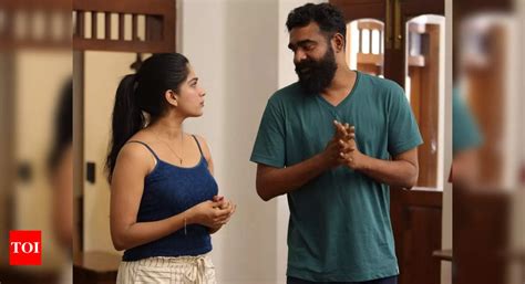 Swasika To ‘chathuram Director Sidharth Bharathan Thank You For Trusting Me With Selena