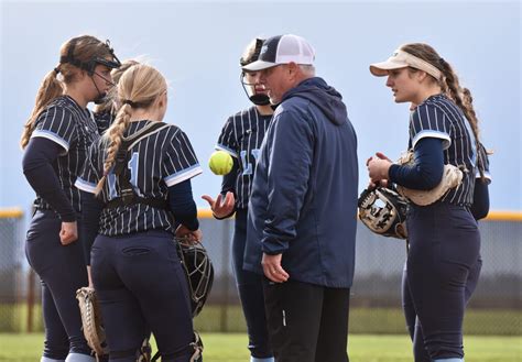 Gallery Burlington Edison Softball Shuts Out Lynden Christian