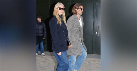 Topless Gwyneth Paltrow Cooks Up Boyfriend Breakfast In Hot New Video