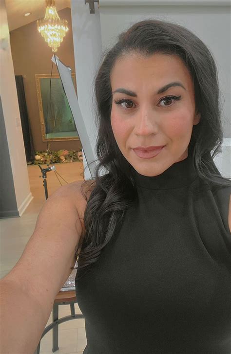 Raquel Raqi Flores On Linkedin Saturday Social Friends Connect Besties 114 Comments