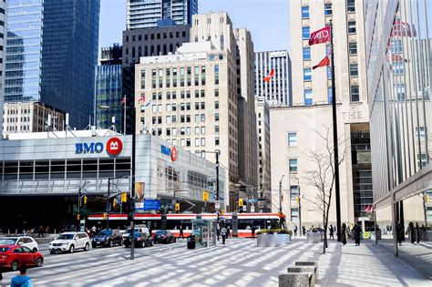 Bilingual Toronto Workers Who Speak These Languages Could Get The Highest Salaries
