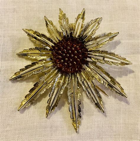 Vtg Sarah Coventry Sunflower Flower Brooch Pendant Gold Tone Orange