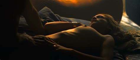 Celebrity Nudeflash Picture 2025 1 Original Carolina Miranda Perfil Falso S2e6 3 