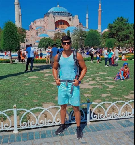 ۲۷بهمنali On Twitter متاسفانه خبر حکم محاربه این دو نفر بایکوت شد مجید خوشمنظر کارمند مرکز