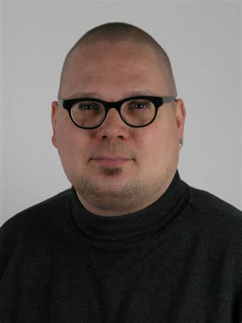 Hemmo Päivärinne Akha