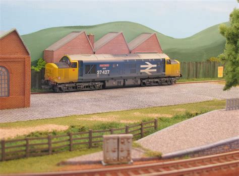 Voie De Débord Réseau 00 Welcome To Loch Vàth