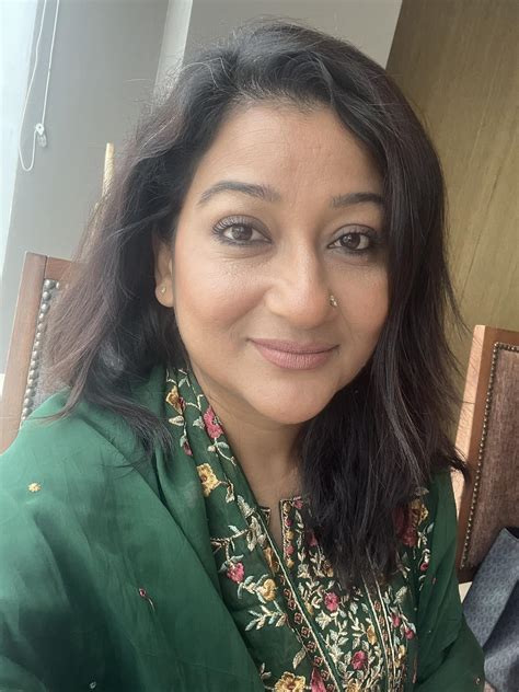 Deepa Khandakar Actress Hd Photos Plus Ui