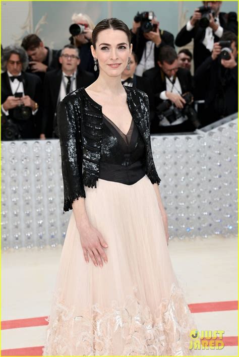 Anna Wintours Daughter Bee Carrozzini And Son Charles Shaffer Arrive