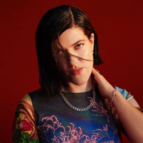 Romy Loveher” VÍdeo Música Instantânea