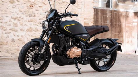 Spains Wottan Rebbe 401 Retro Style Naked Bike Is Perfect For The Us