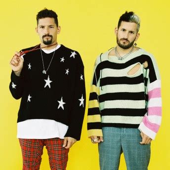 Luis R Conriquez Lanza Meneo Y Más Nueva Música Latina