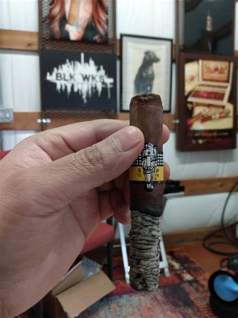 Sp1014 Black By Sanj Patel Blended By Eladio Diaz Rcigars