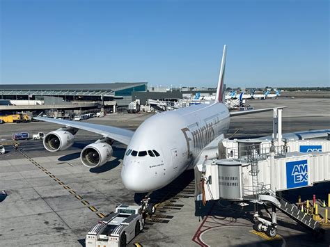 Review American Eagle Embraer E175 First Class Bna Dca Atx Jetsetter