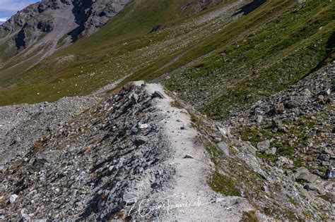 Rundwanderung Um Den Lac De Moiry Und Der Cabane De Moiry