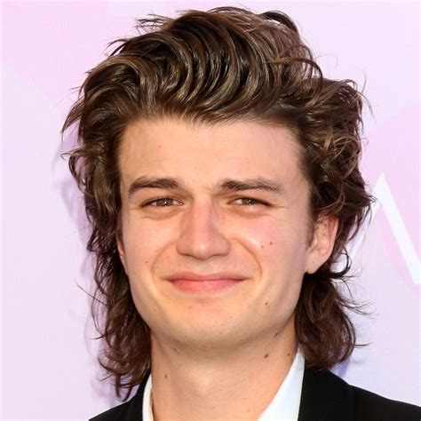 Stranger Things • Stranger Things 2 Full Cast And Crew Plex