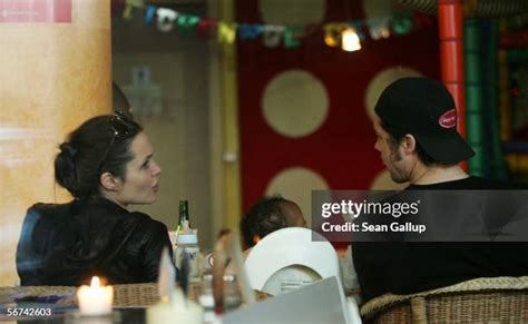 Brad Pitt Sitting Photos And Premium High Res Pictures Getty Images