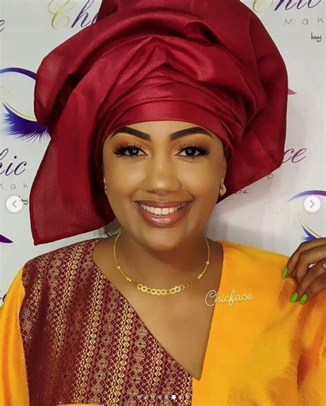 Dieynaba Seydou Bâ De La Tfm Une Femme Aux Multiples Facettes Photos