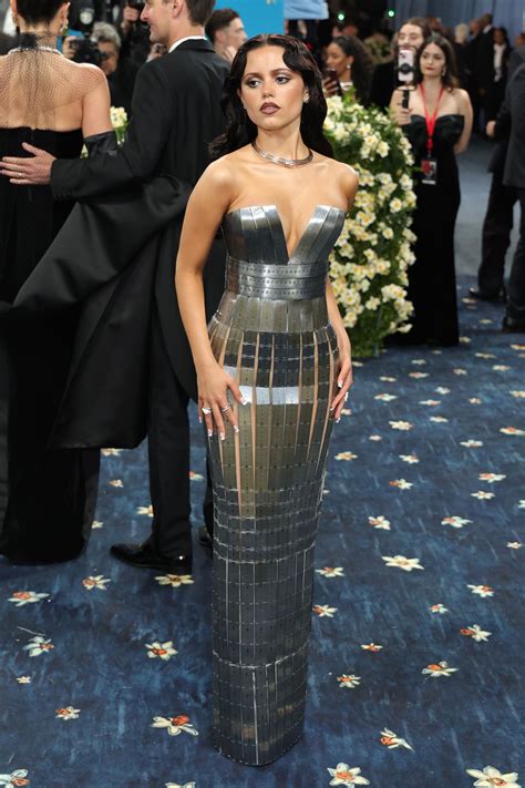Jenna Ortegas Met Gala 2025 Dress Was Made Entirely Out Of Rulers