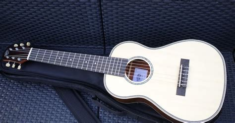 Uke Review Day Six Strings Not Four R Ukulele