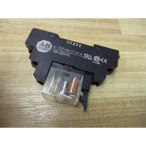 Allen Bradley 700 Hn121 Relay Socket 700hn121 W Relay 700 Hk36a1 New