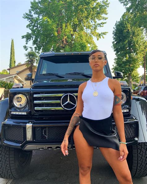 Vanessa 🇵🇷 Big Body Benz Instagram