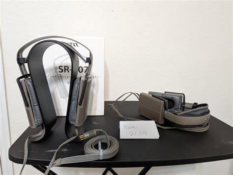 Closed Stax Sr L307 And Stax Sr Lambda Nova Classic Headphone Reviews