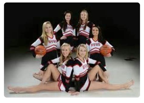 Pin By Renee Schofield On Sports Pictures In Cheerleading Pictures Cheer Team Pictures