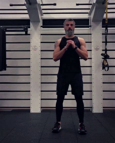 142 Aprecieri 2 Comentarii Andrei Alex Mutu Andreialexm Pe Instagram „folks Week End Is