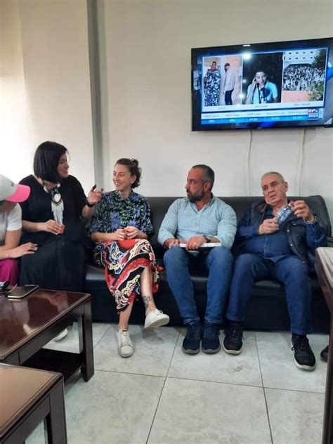 داليا جنبلاط تزور وكالة داخلية الغرب في التقدمي صور