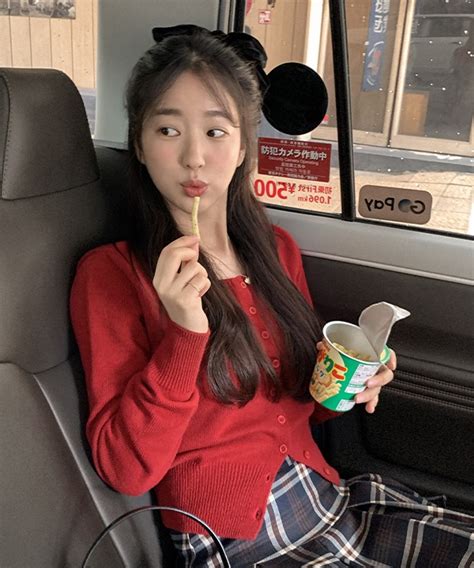 로즐리 MADE 단독 오브 캐시미어 스퀘어넥 가디건 위시버킷