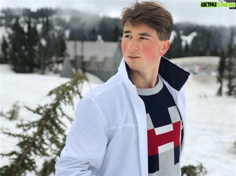 Yevgeniy Malyarchuk Wiki Biography Age Gallery Spouse And More