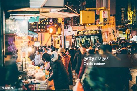 Chinatown Nyc People Photos And Premium High Res Pictures Getty Images