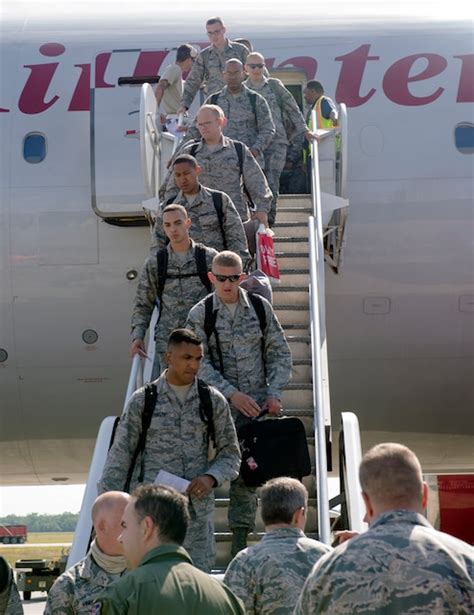 Loved Ones Welcome 75th Fs Home U S Marine Corps Forces Reserve