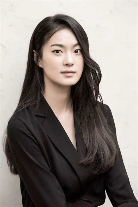 Pin By Elias Bernardes Filho On Shin Ryujin Celebrities Corporate Headshots Latest Movies