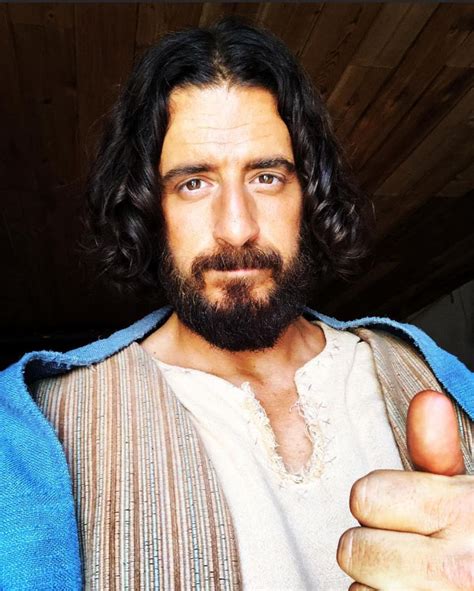 Pin Van Jane Doe Op Jonathan Roumie