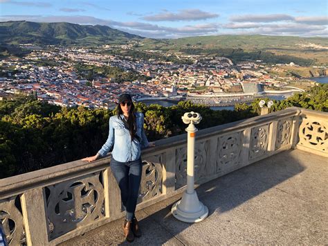 Travel Agent Micky Zed Flight Centre