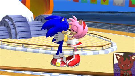 Amy Hugging Sonic By Drspiral On Deviantart
